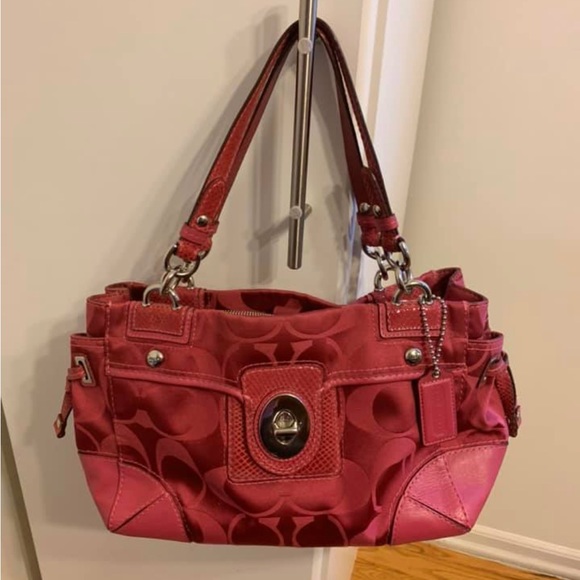 Coach | Bags | Authentic Coach Op Art Pink Pocketbook | Poshmark